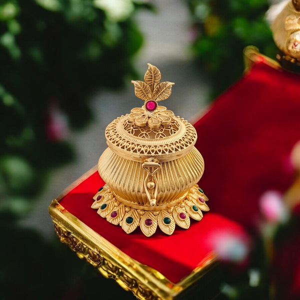 Classic Kumkum Box/Gold Plated Sidoor Box Gold sindoor box/Wedding Gif ...